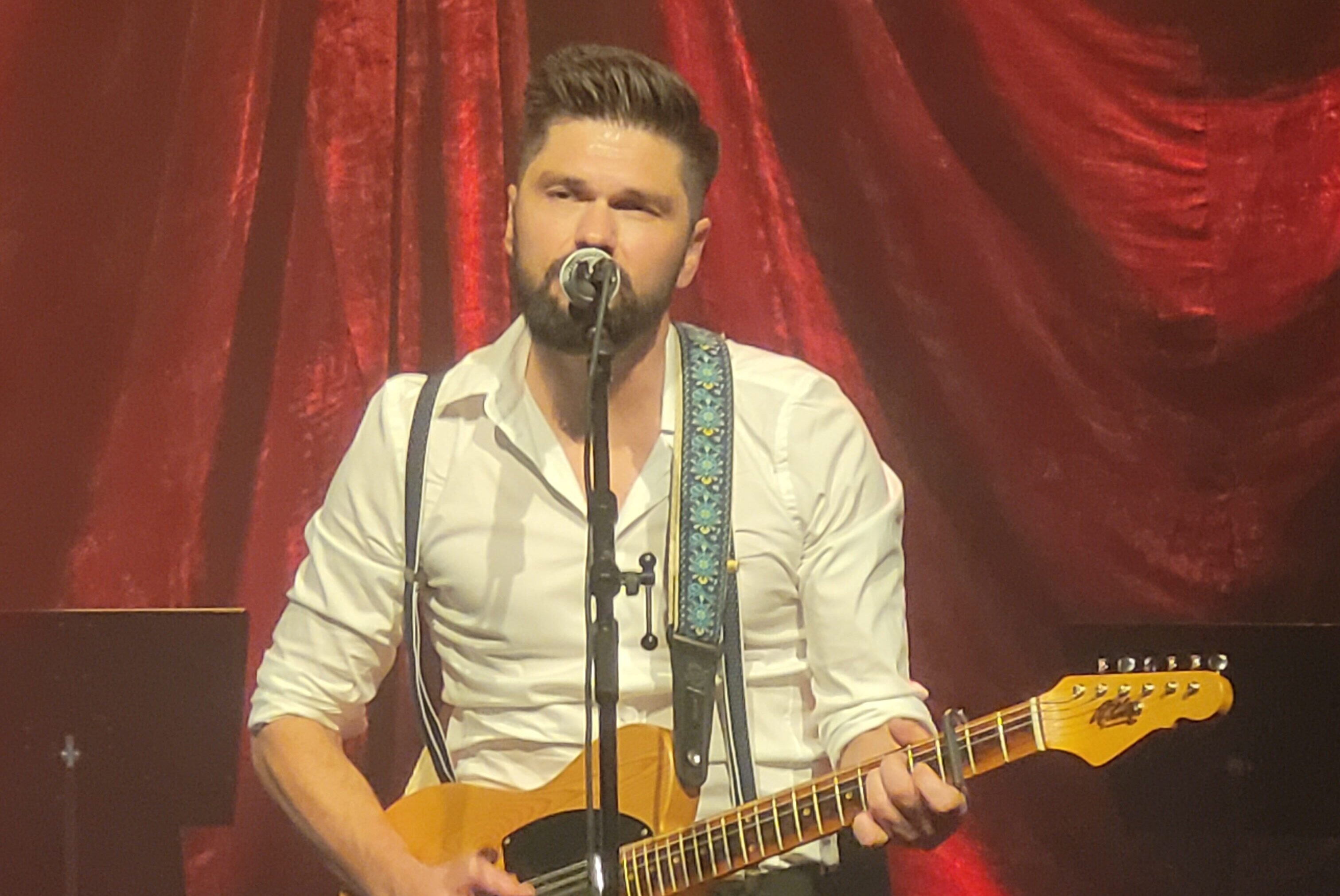 Moderne julestemning frå Paul Hansen